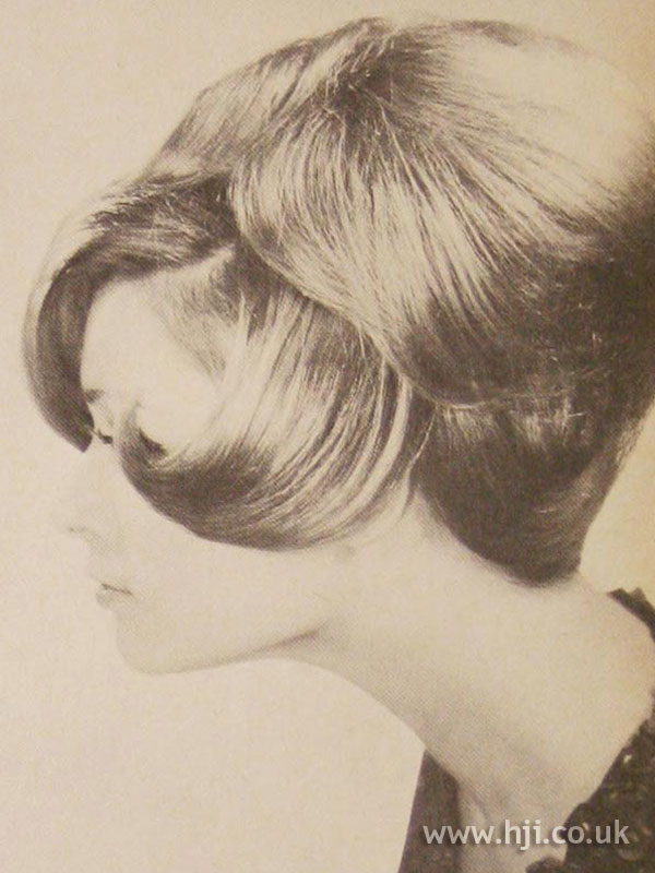 1966 side curl hairstyle