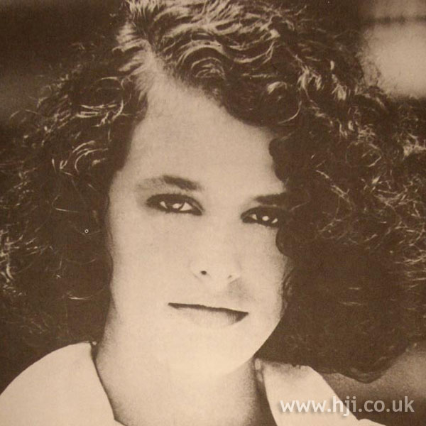 1986 curls bob hairstyle