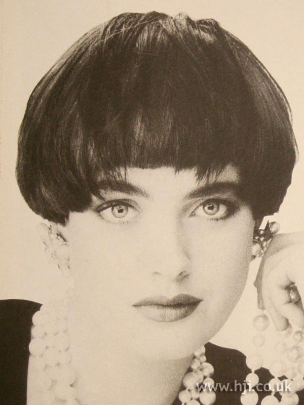 1986 straight fringe hairstyle