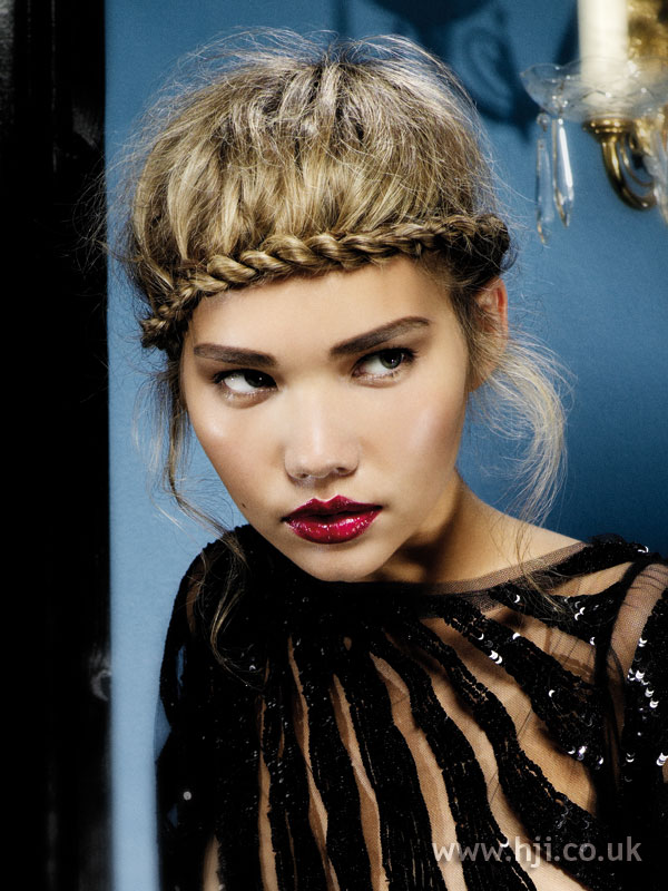 2005 choppy streaks hairstyle