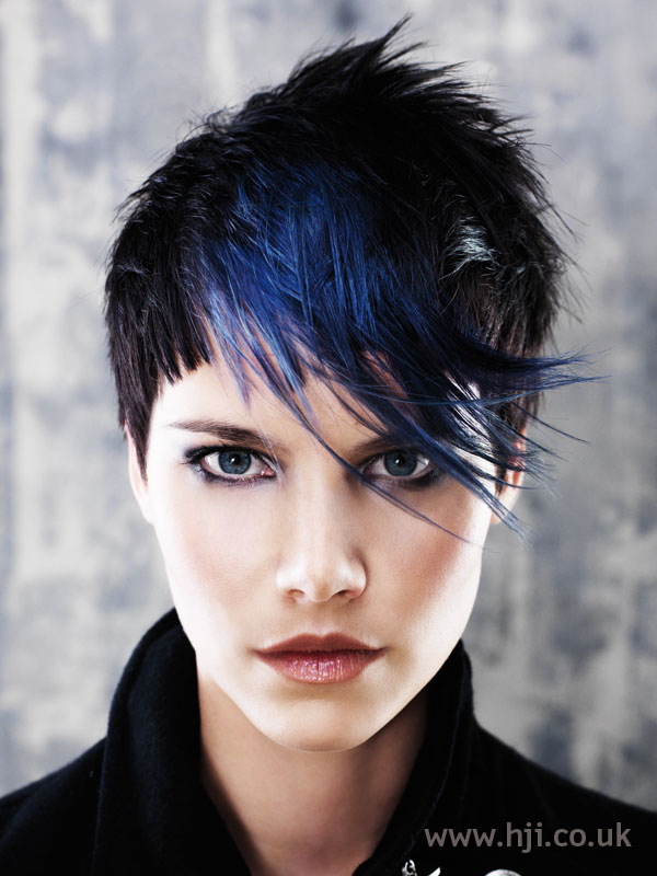 2007 blue fringe hairstyle