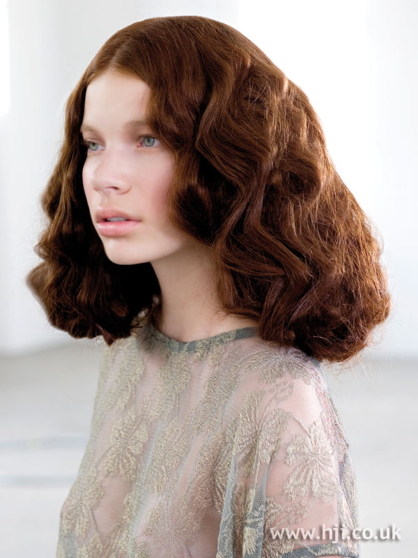 2008 angular curls hairstyle