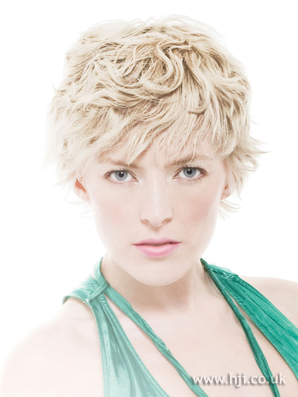 2008 Blonde Texture Hairstyle
