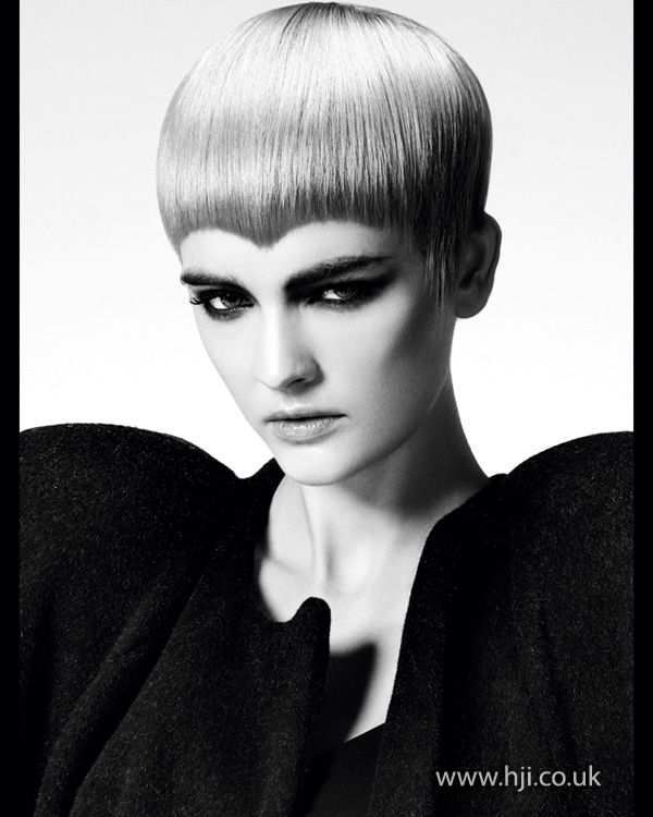 1986 layers straight hairstyle