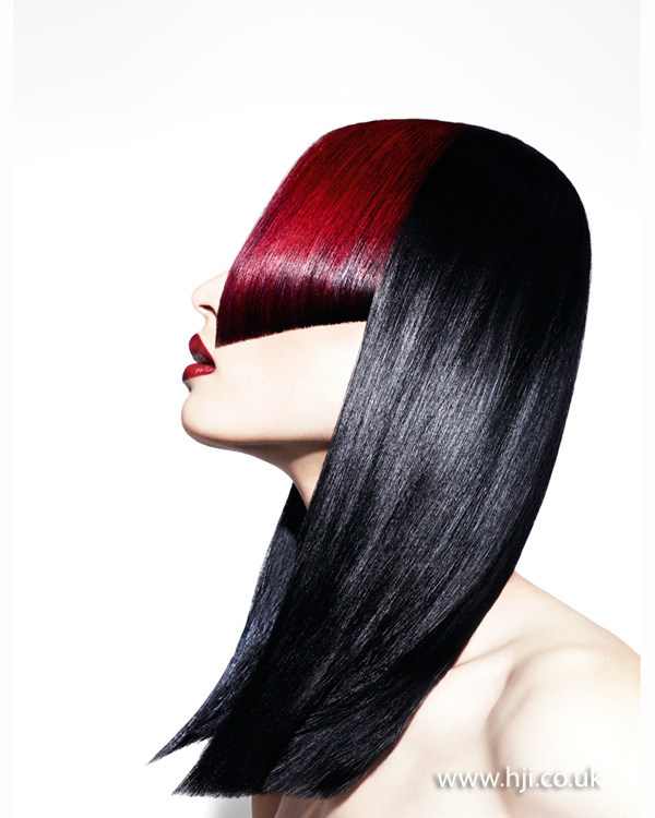 2013 black red sharp lines