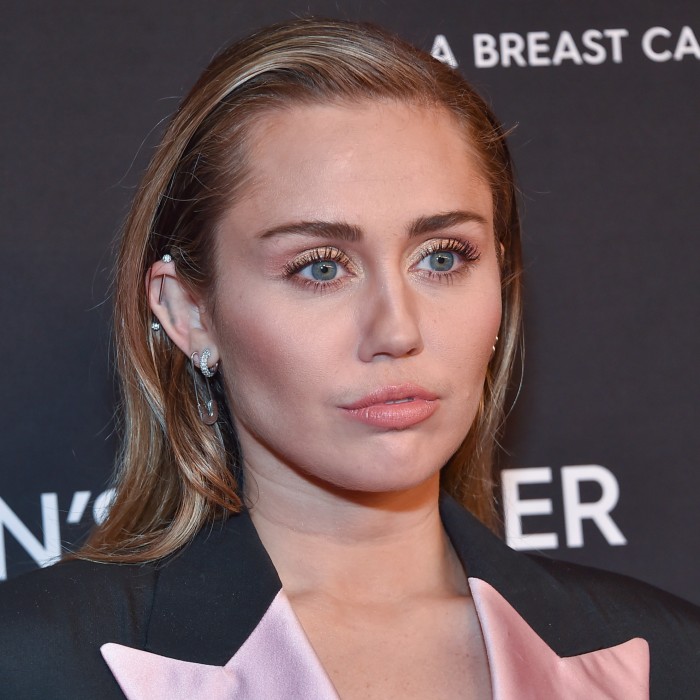 Miley cyrus serves some major mullet energy with her brand new cut