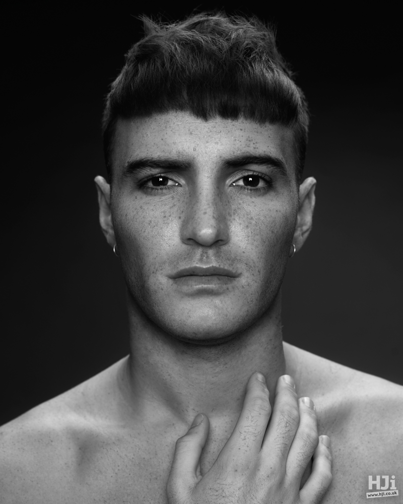 Short cut with micro fringe